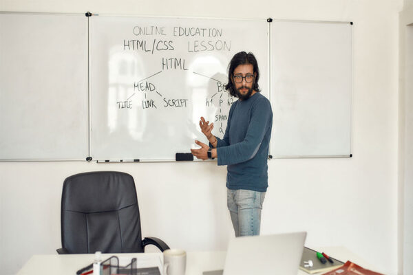 21 Website Belajar Coding Terlengkap untuk Pemula | MARKEY