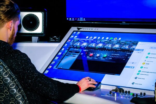 Apa itu Multimedia? Sejarah, Manfaat dan Contohnya | MARKEY